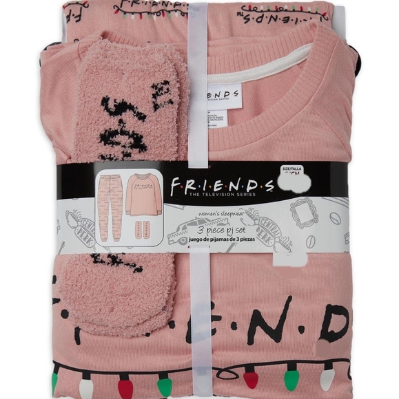 FRIENDS | Intimates & Sleepwear | Nwt Womans Friends 3piece Pajama Set ...